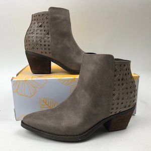 Yellow Box | Shoes | New Yellow Box Woven Back Ankle Booties Darma ...